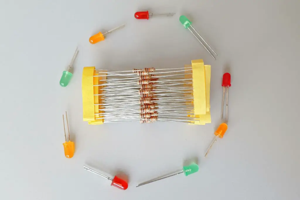 LED Vorwiderstand berechnen (mit Online-Rechner) - ElectronicBase